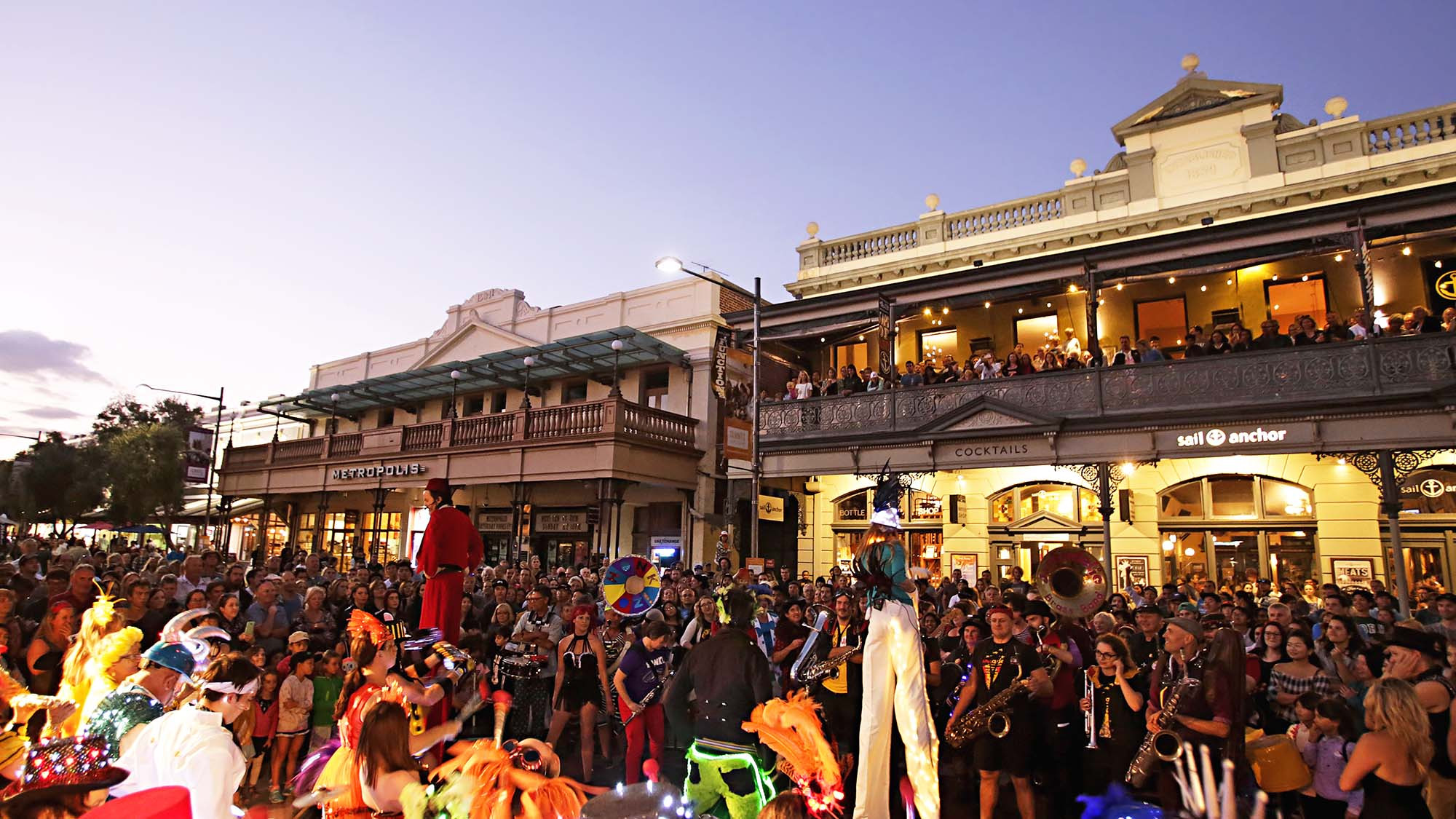 Fremantle International Street Arts Festival – ready to surprise you ...